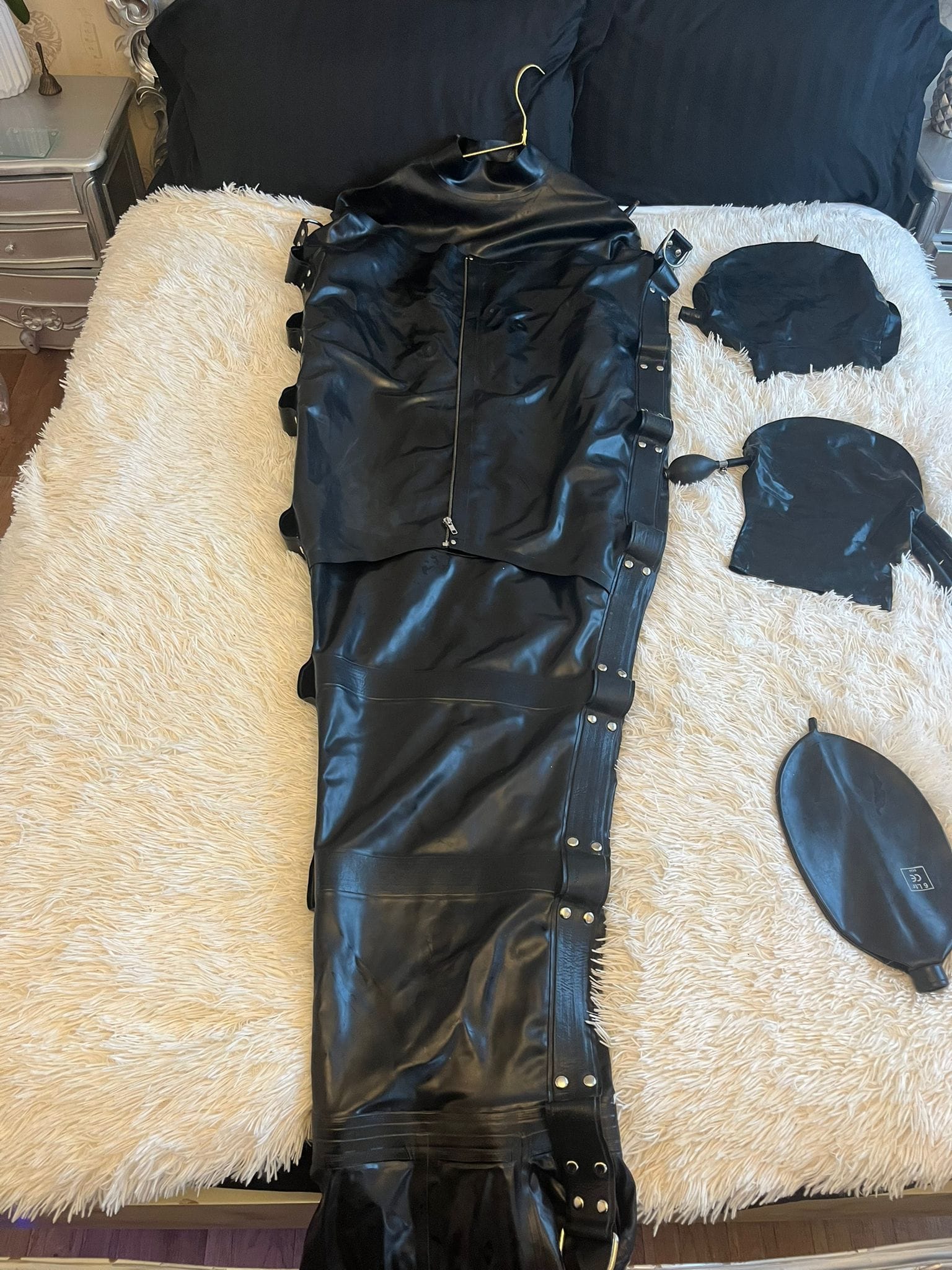 The Rubber Room – A Tactile Wonderland - London Dungeon Suite